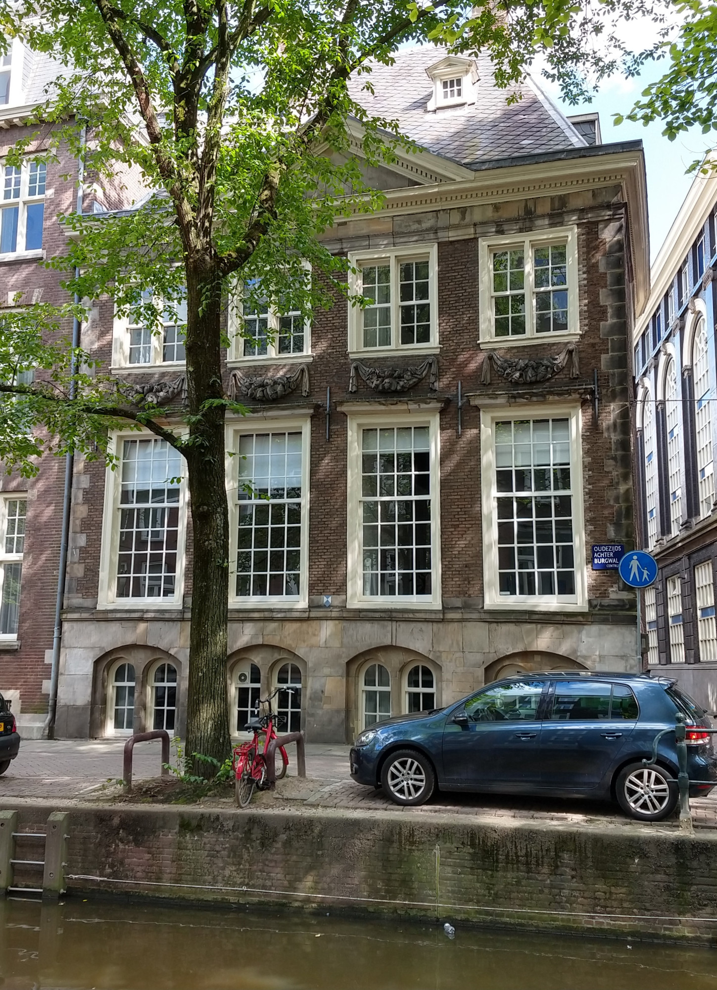 Gezocht: Postdoc (neerlandicus / literatuurwetenschapper) met ... Gezocht: Postdoc (neerlandicus / literatuurwetenschapper) met ...